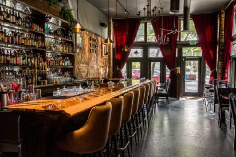 The 46 Best Bars In Seattle, According to Seattleites Themselves