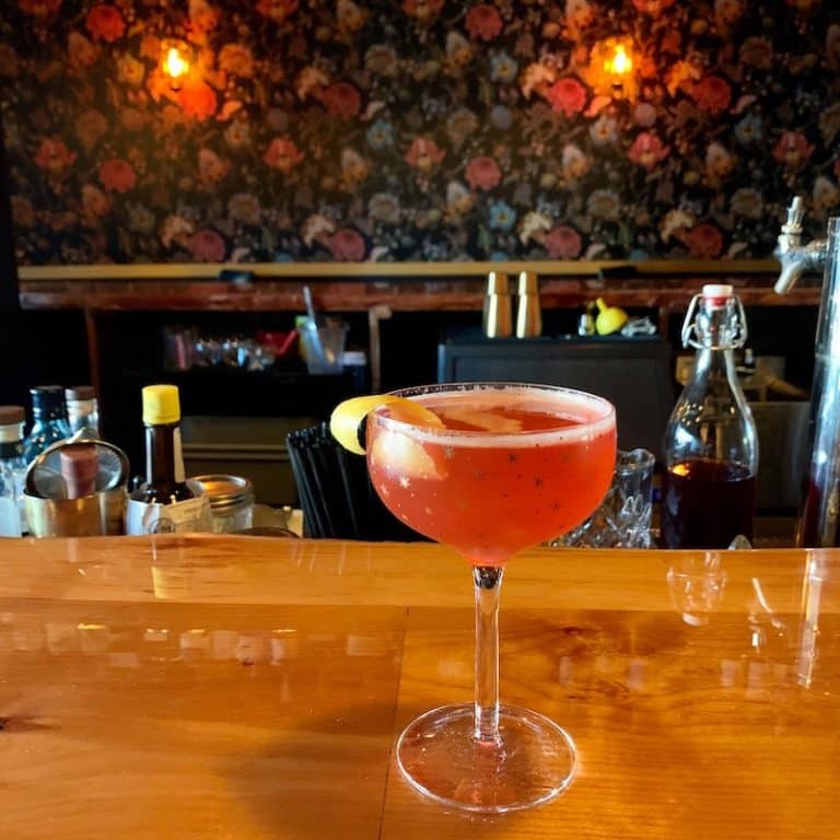 The 46 Best Bars In Seattle, According to Seattleites Themselves