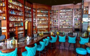 The 46 Best Bars In Seattle, According to Seattleites Themselves