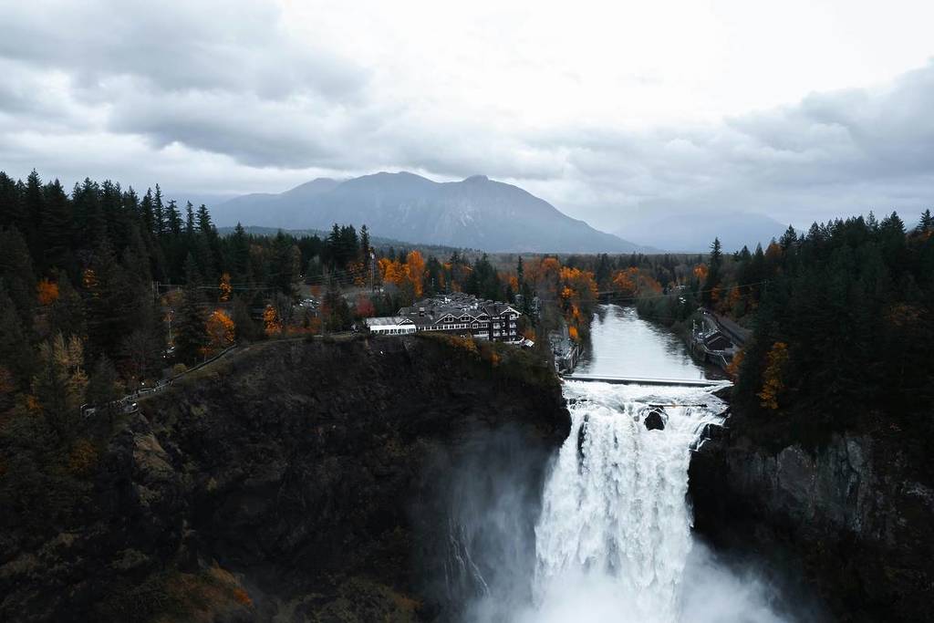 5 Stunning Waterfall Hikes Near Seattle To Explore This Fall
