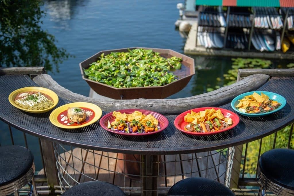 The Best Seattle Waterfront Restaurants For A Meal With A View