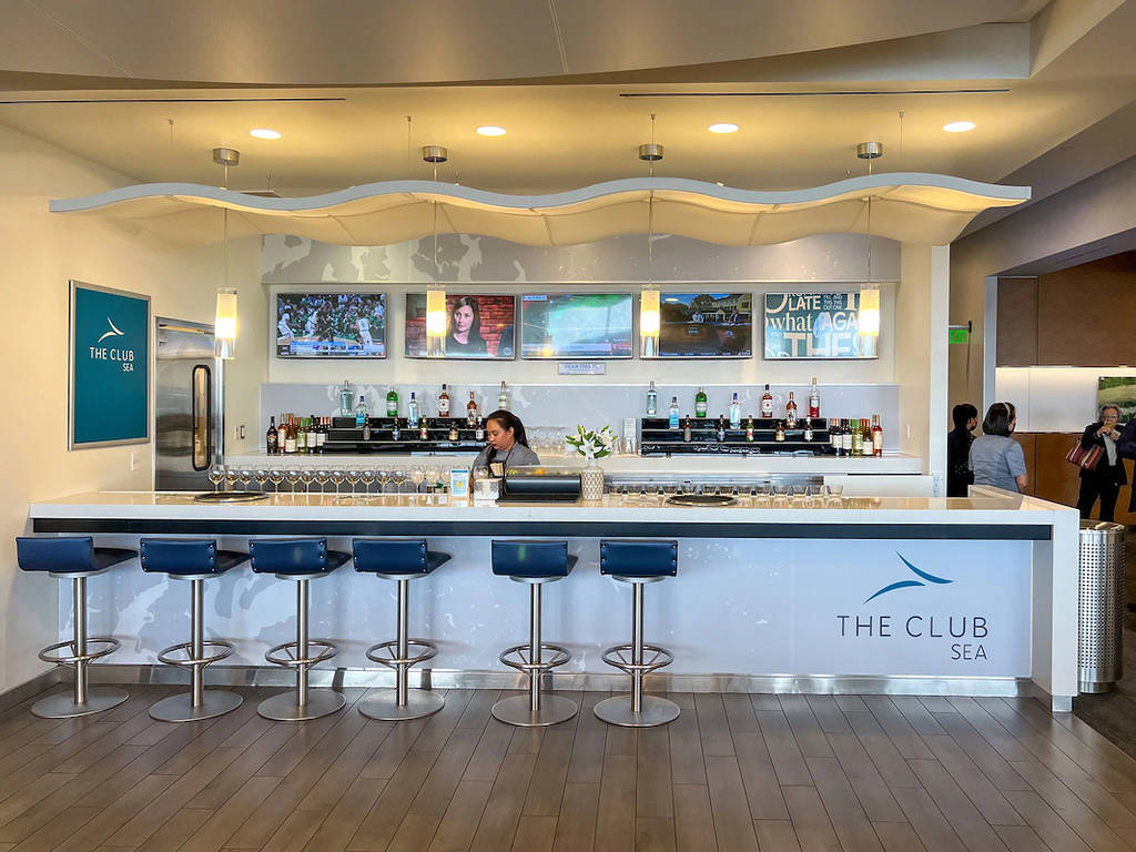 Our Top 7 Picks For The Best Food At SeaTac Airport