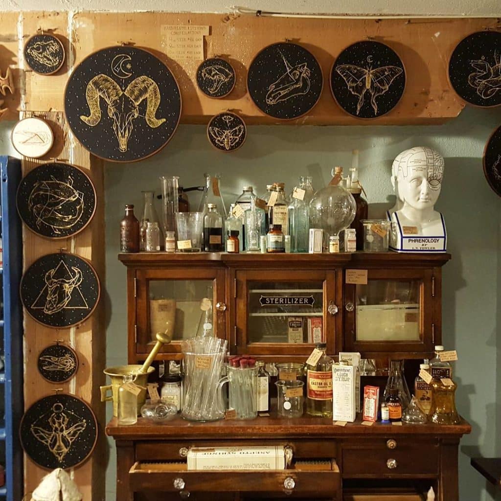 6 Metaphysical Stores In Seattle For All Your Witchy Needs
