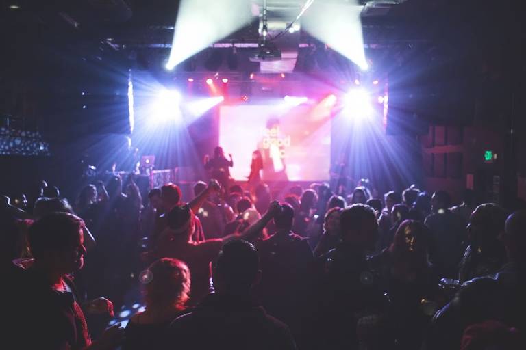 How To Meet People In Seattle, According To Locals