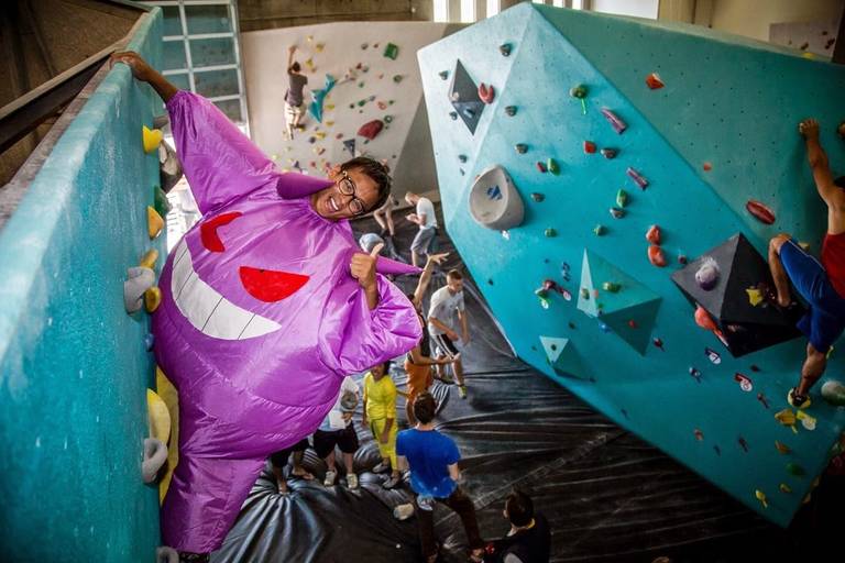 Melt The Freeze At These 18 Places To Make Friends In Seattle