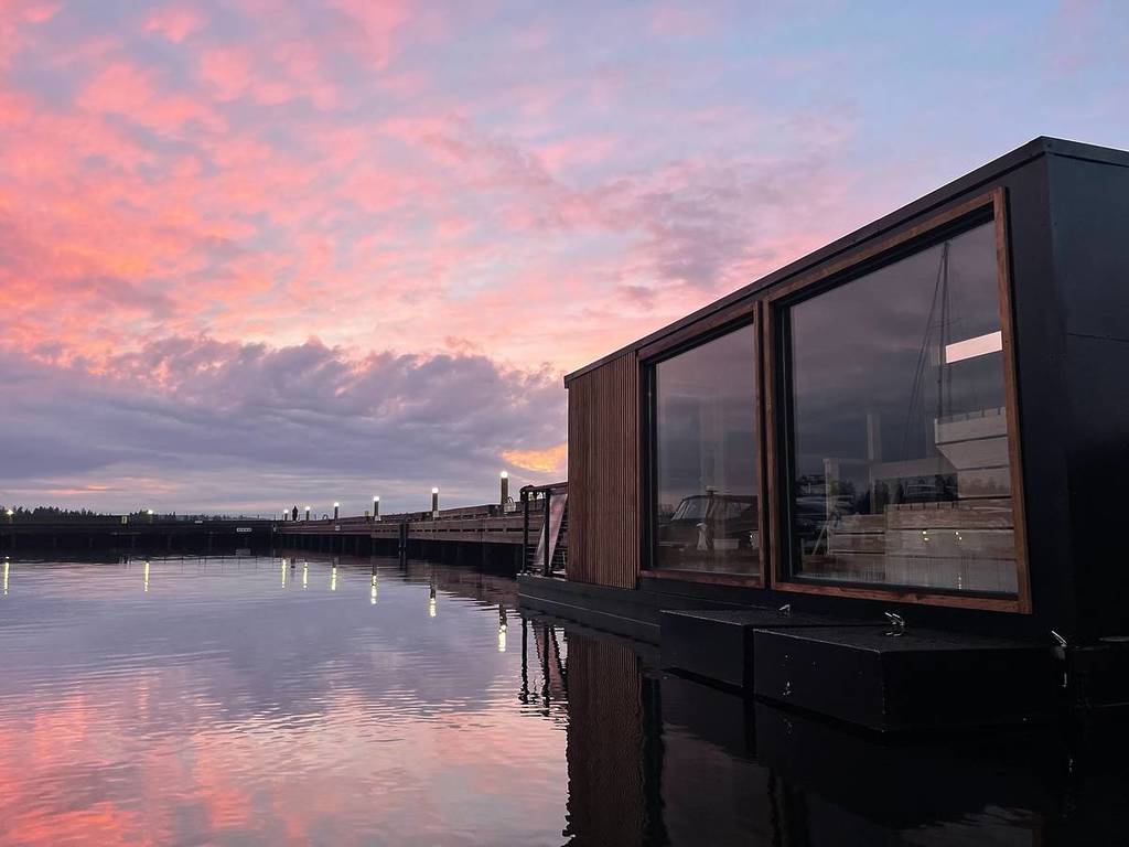 This New Floating Sauna In Seattle Wants You To Be Social