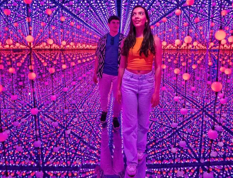 Visit Bubble Planet Near Seattle This April