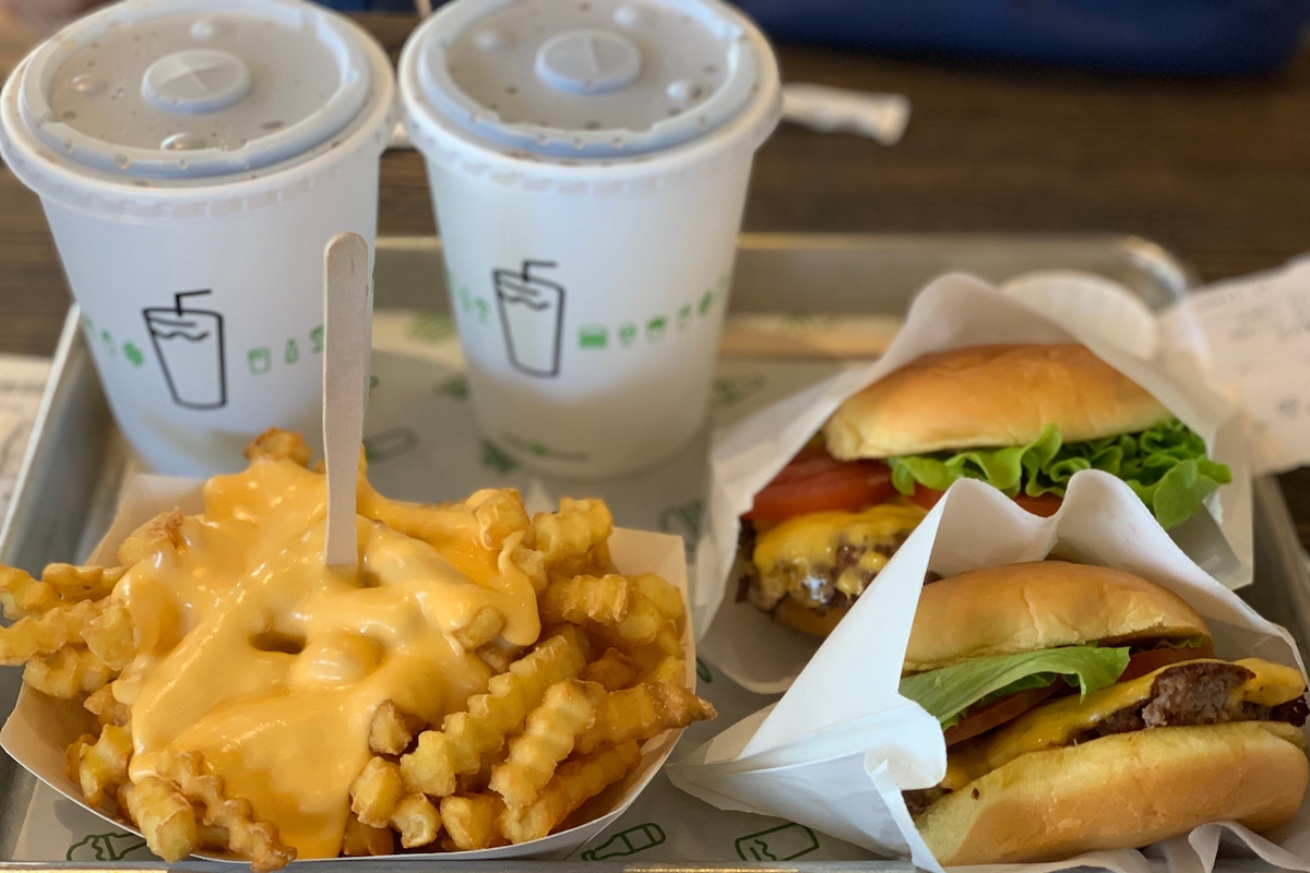 Shake Shack Burgers Are Now Available On Seattle Delta Flights