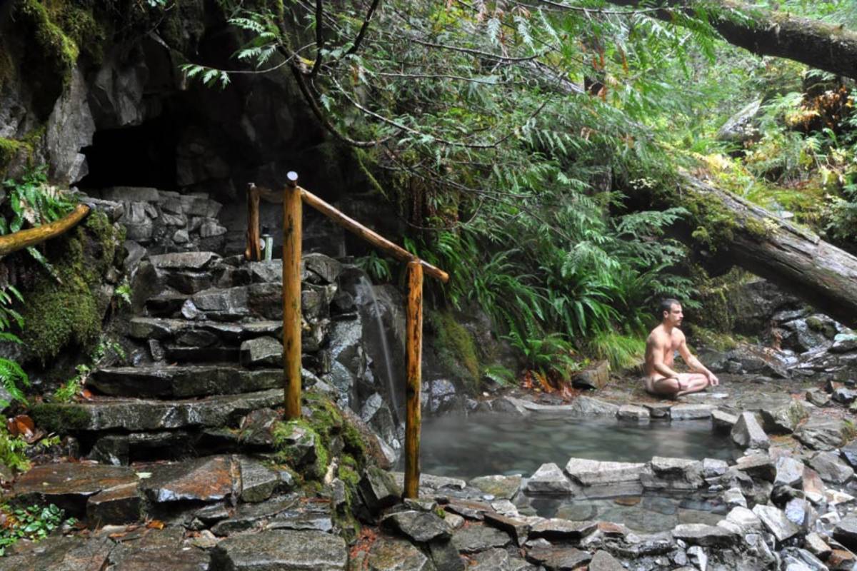 This Stunning, Remote Hot Spring Near Seattle Is Usually Fully Booked ...