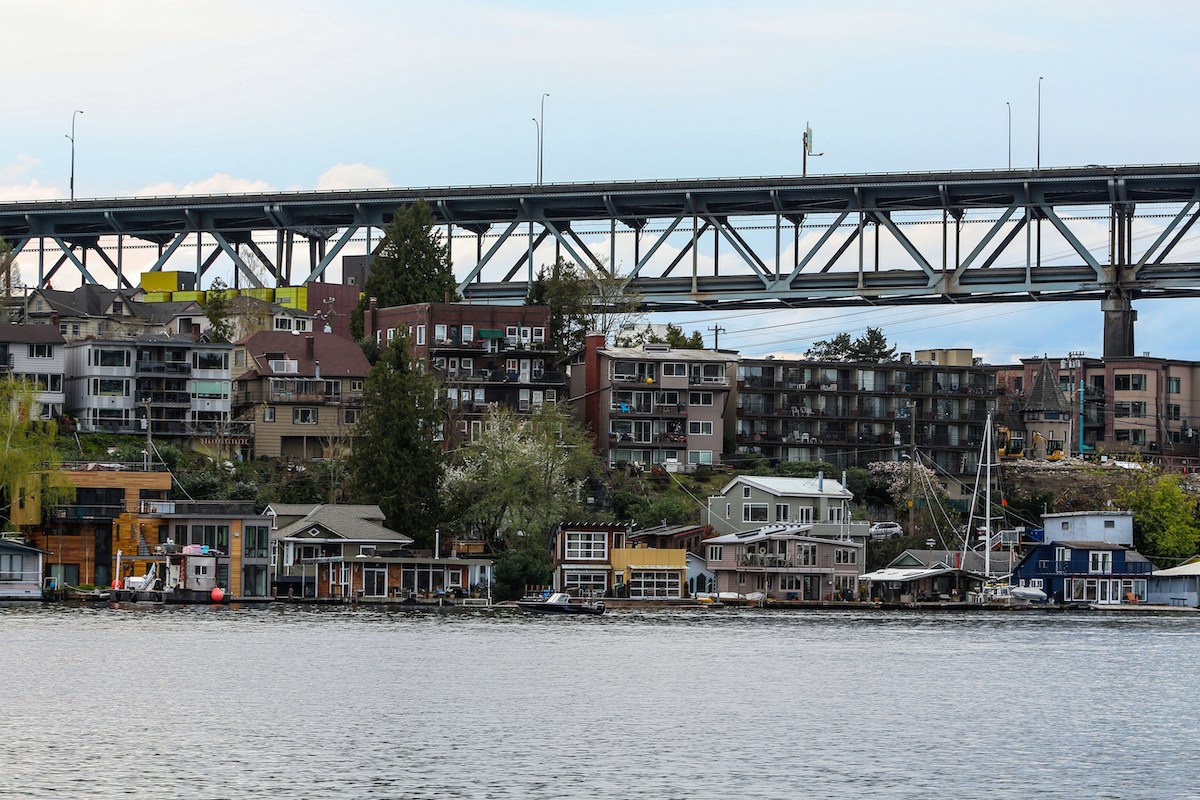 You Can Explore The Inside Of These Seattle Floating Homes This Weekend ...