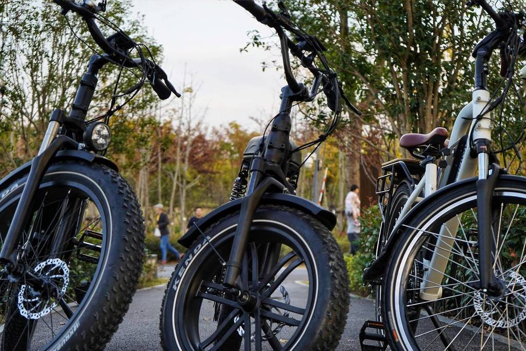 High-speed e-bikes face new restrictions under Washington state law ...