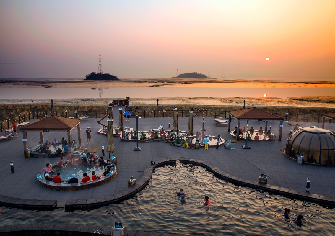 The Best Spas & Hot Springs Near Seoul For A Warm Dip
