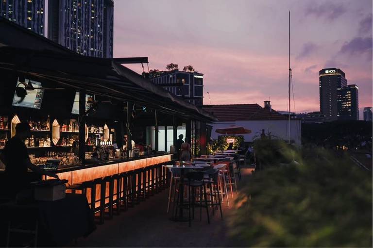 34 Best Rooftop Dining Restaurants In Singapore (2025)