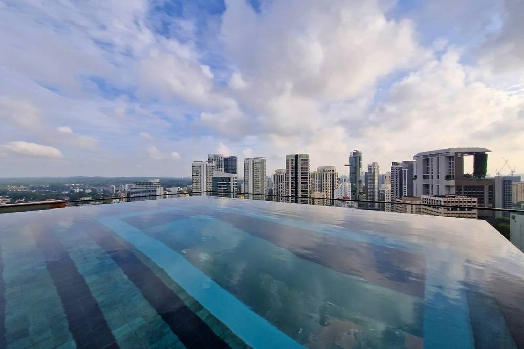 14 Best Rooftop Infinity Pools To Visit In Singapore (2024)