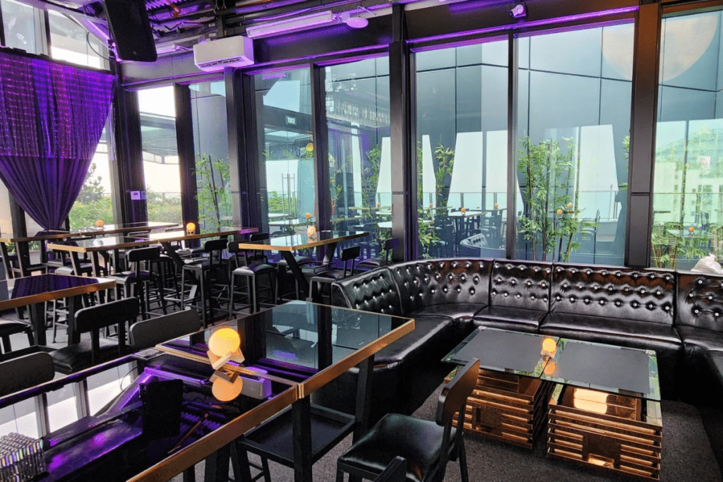 Rooftop Bars Singapore: 18 Of Our Top Picks To Visit