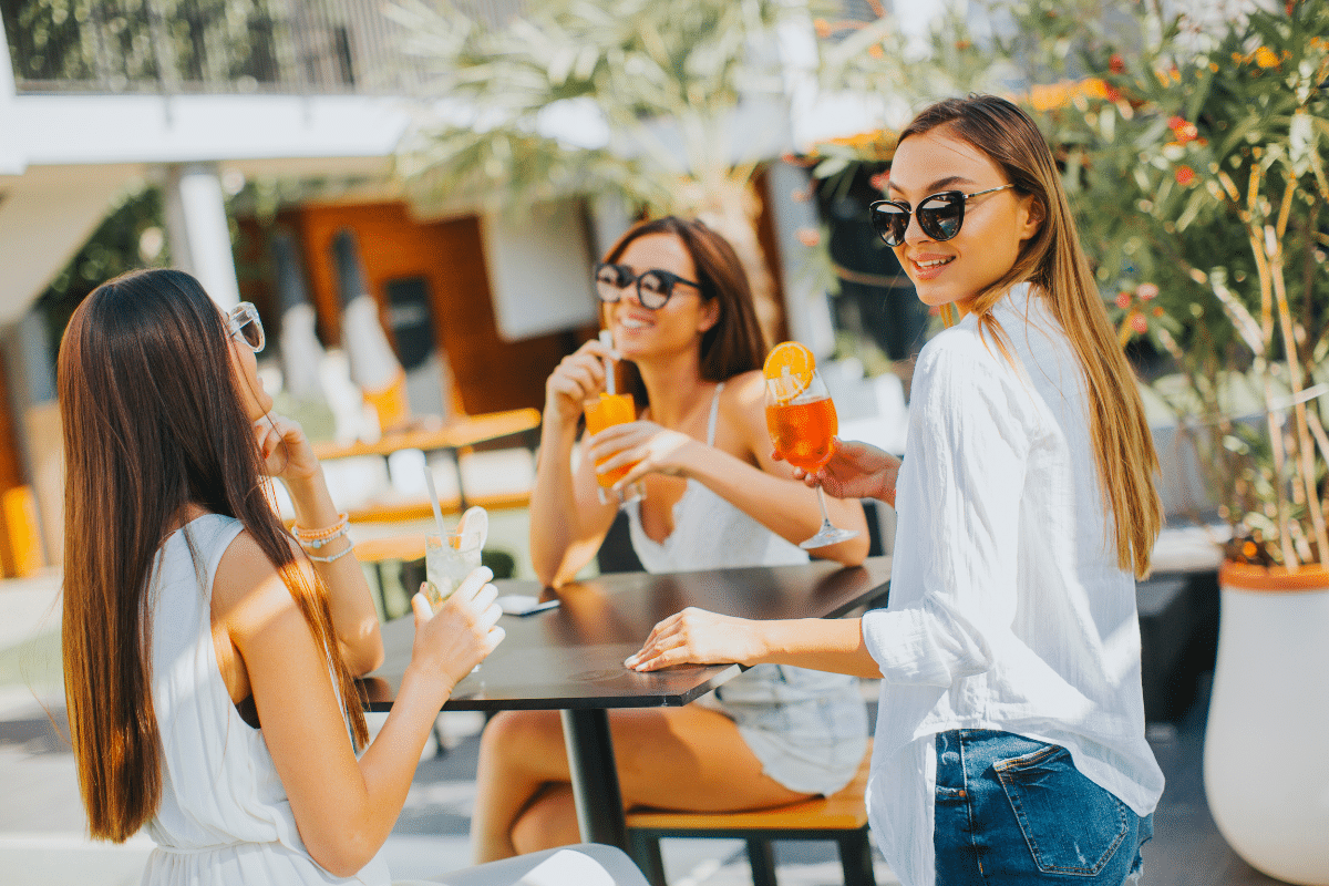 5 Best Experiences For Cocktail Lovers In Singapore