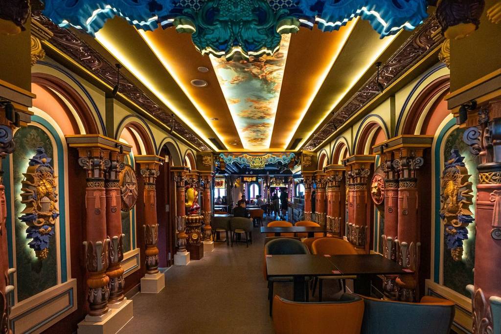 Helen's Singapore Is An Instagrammable Bar You Need To Visit