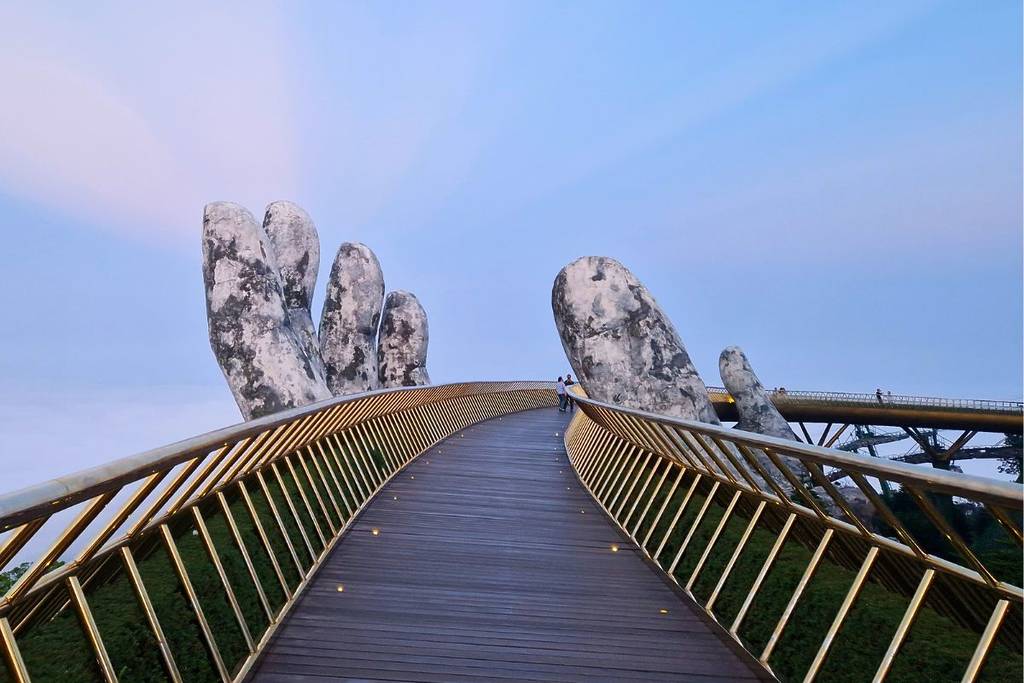 Golden Hands Bridge: A Guide To The World's Most Striking Bridge