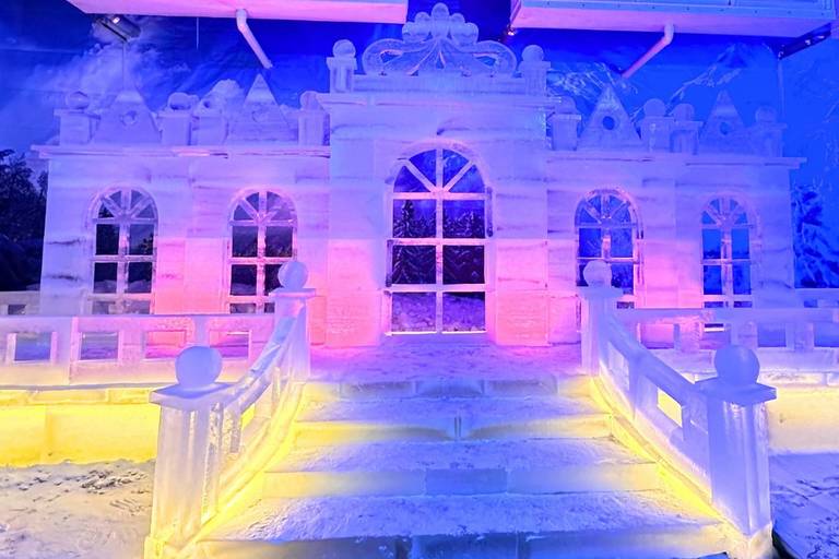 Malaysia's Largest Snow Wonderland Is A Must-Visit Near Singapore