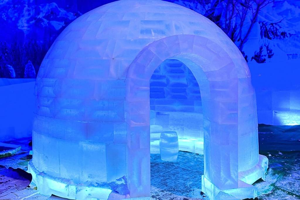 Malaysia's Largest Snow Wonderland Is A Must-Visit Near Singapore