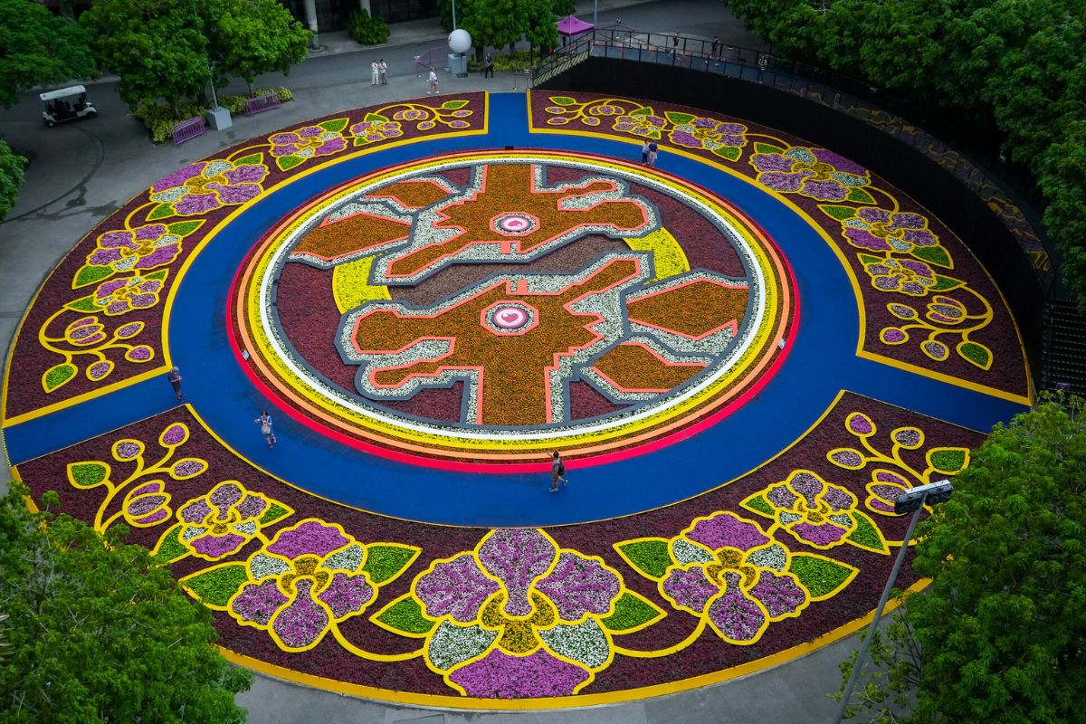 The Largest Flower Carpet Has Returned To Singapore