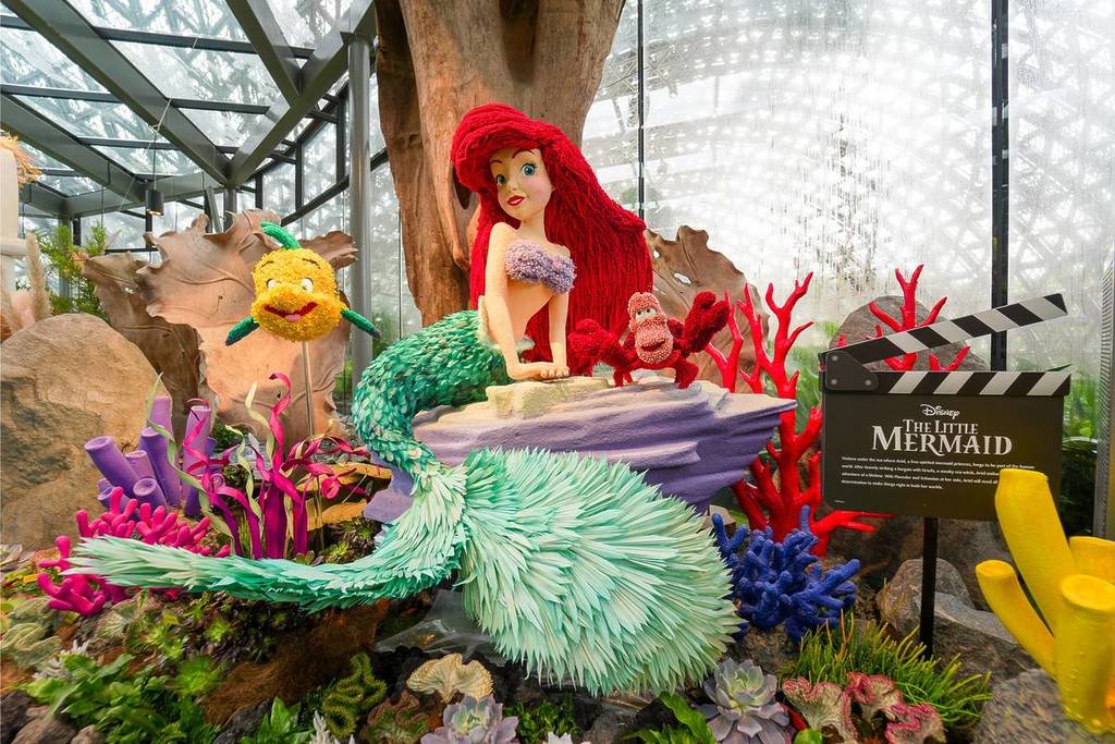 First Disney & Pixar Topiaries Take Over Gardens By The Bay