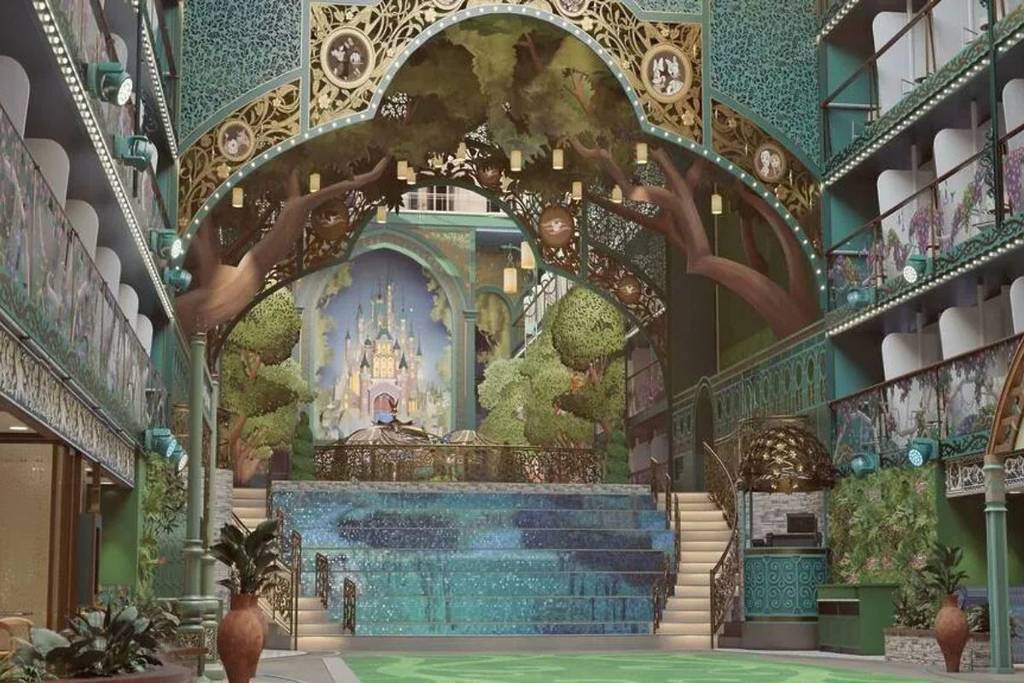 First Look : Asia's First Disney Cruise Ship From Singapore