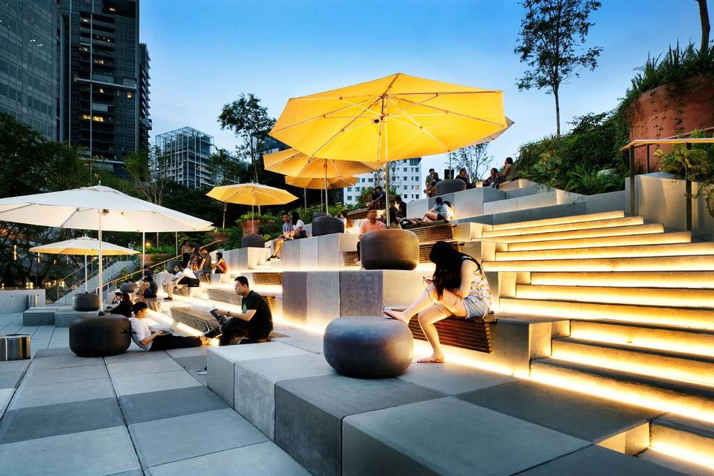 Orchard Road Singapore Guide 2025 (Best Things To Do)