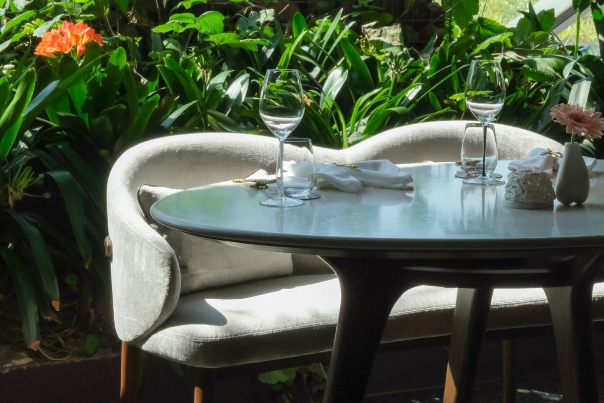 Top 12 Best First Date Restaurants In Singapore For Date Night