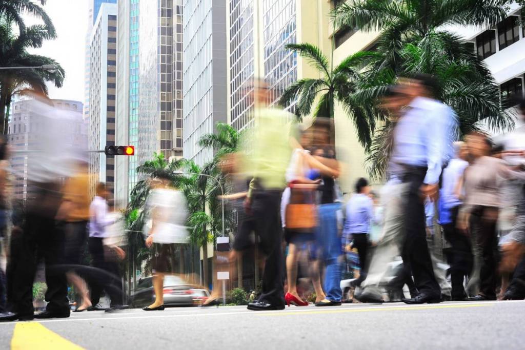 Singapore Life Expectancy Hits Record: Women Outlive Men