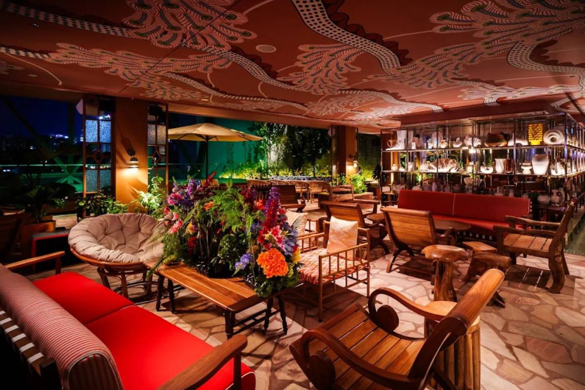 Mama Sky Pool & Bar: Orchard Road's Secret New Rooftop Venue
