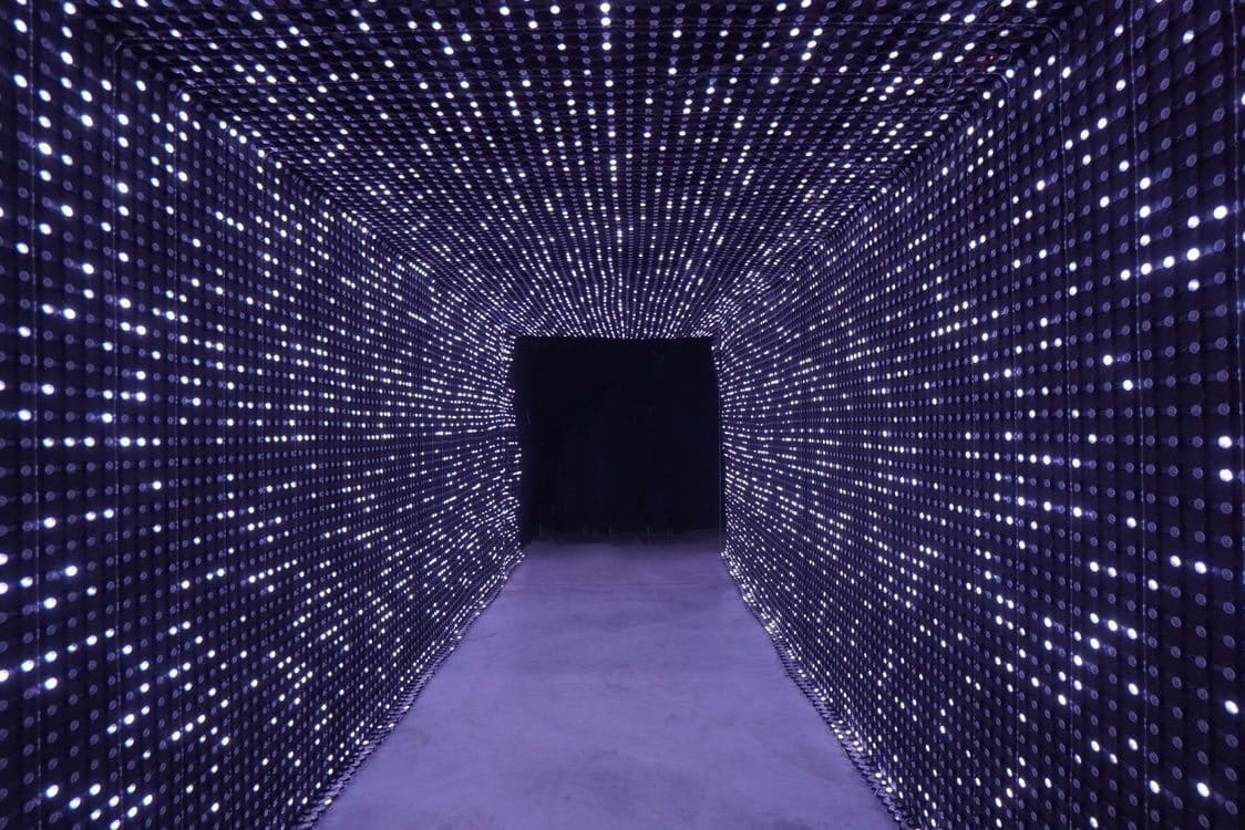 Teleport: enLIGHtenemnt Exhibition in Sydney Review