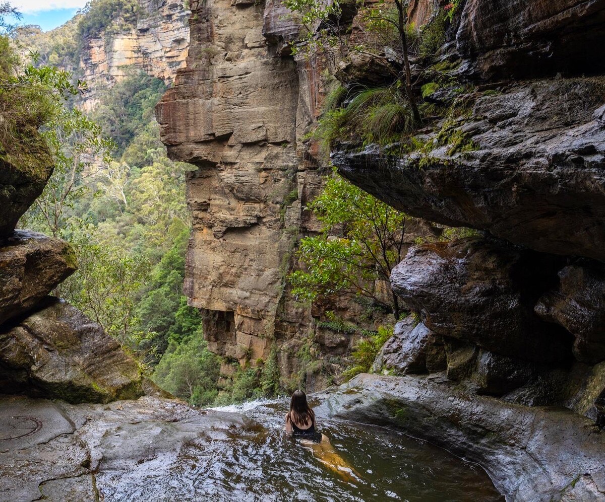There's A Dreamy Natural Infinity Pool Hidden In The Blue Mountains