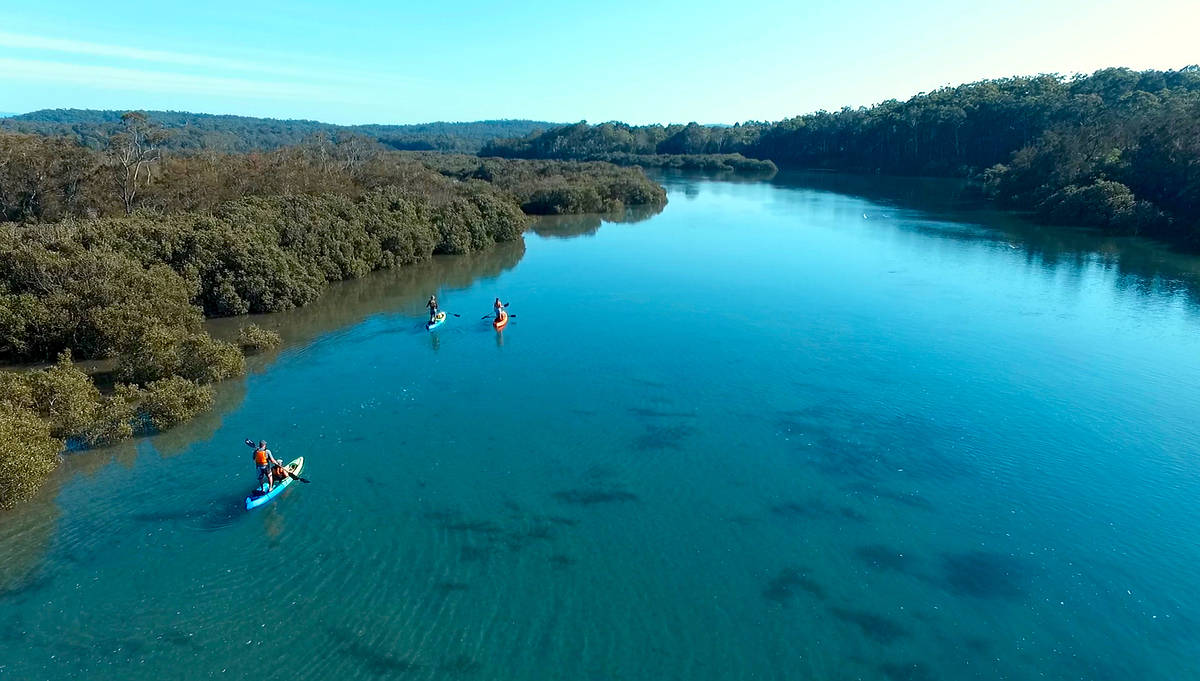 This Town In NSW Lets You Explore An Incredible Marine Park In A Glass ...