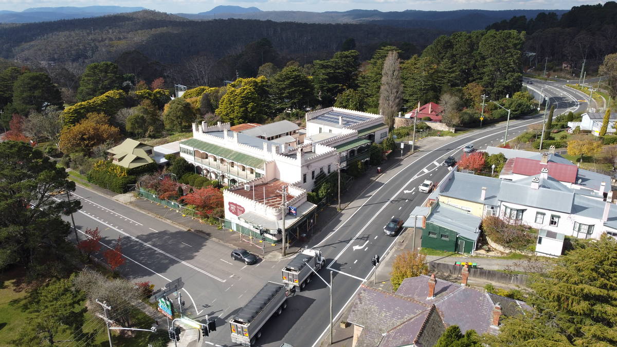 This Mountain Town Just 1.5 Hours From Sydney Offers Vintage Shops ...