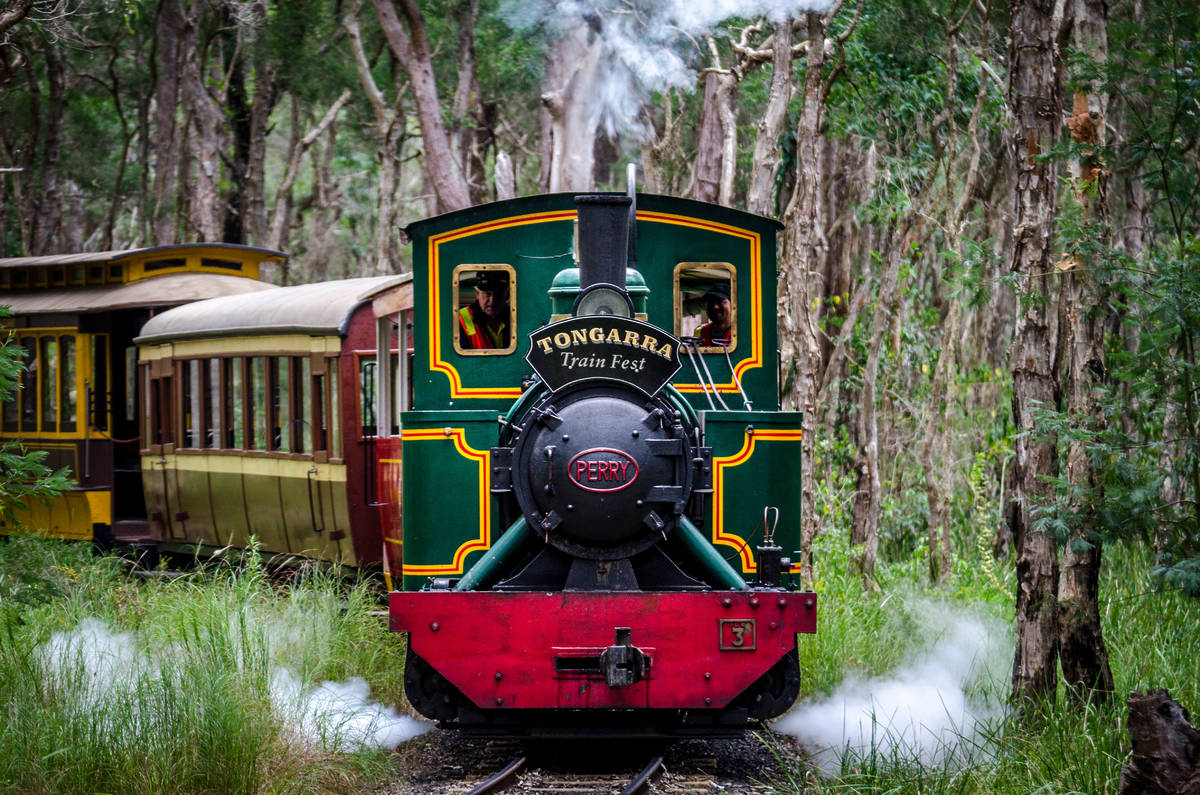 5 Heritage Steam Train Rides Near Sydney With Gorgeous Countryside Views