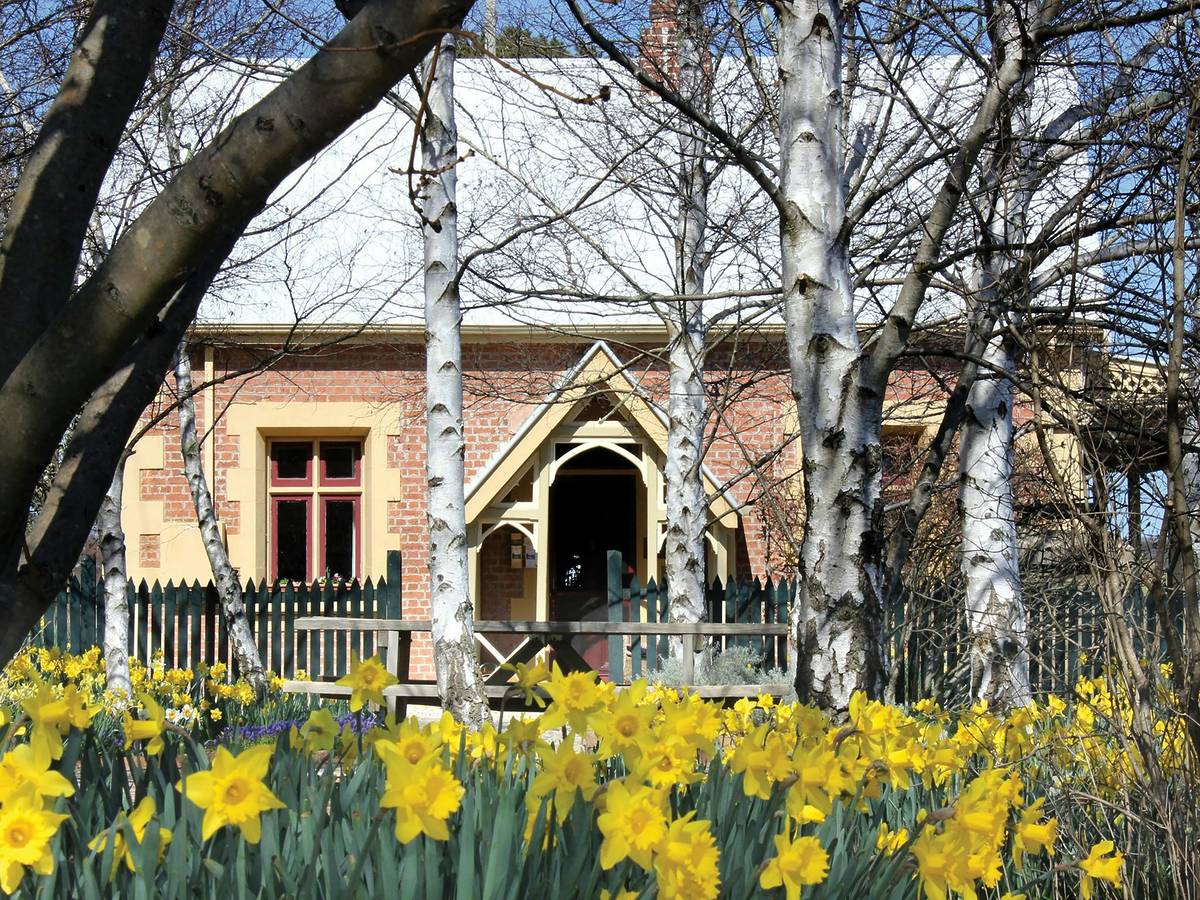 The Prettiest Spring Towns To Visit In NSW