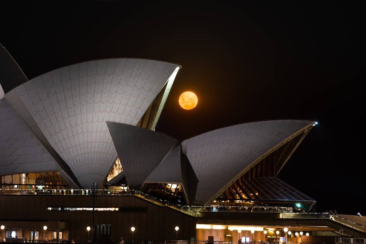 The Biggest Supermoon Of The Year Will Be Visible In Sydney This Week