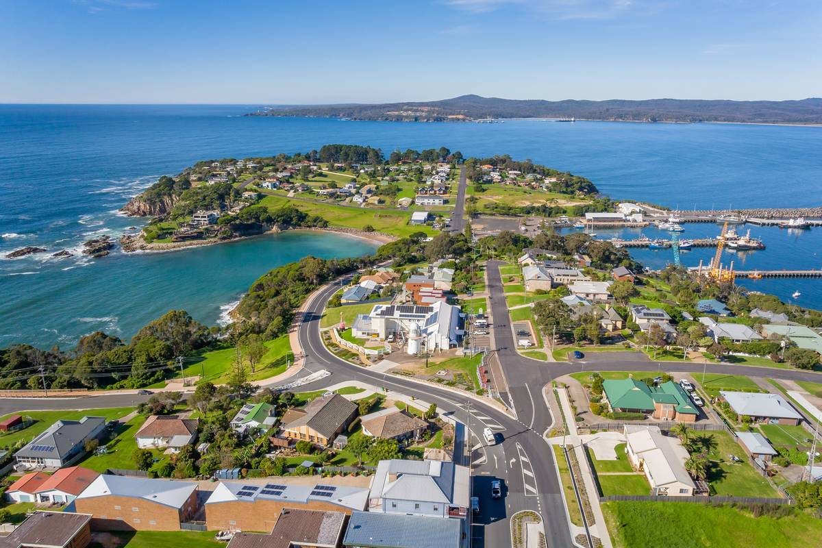 This Coastal Town In NSW Is The Perfect Warm-Weather Getaway – With ...
