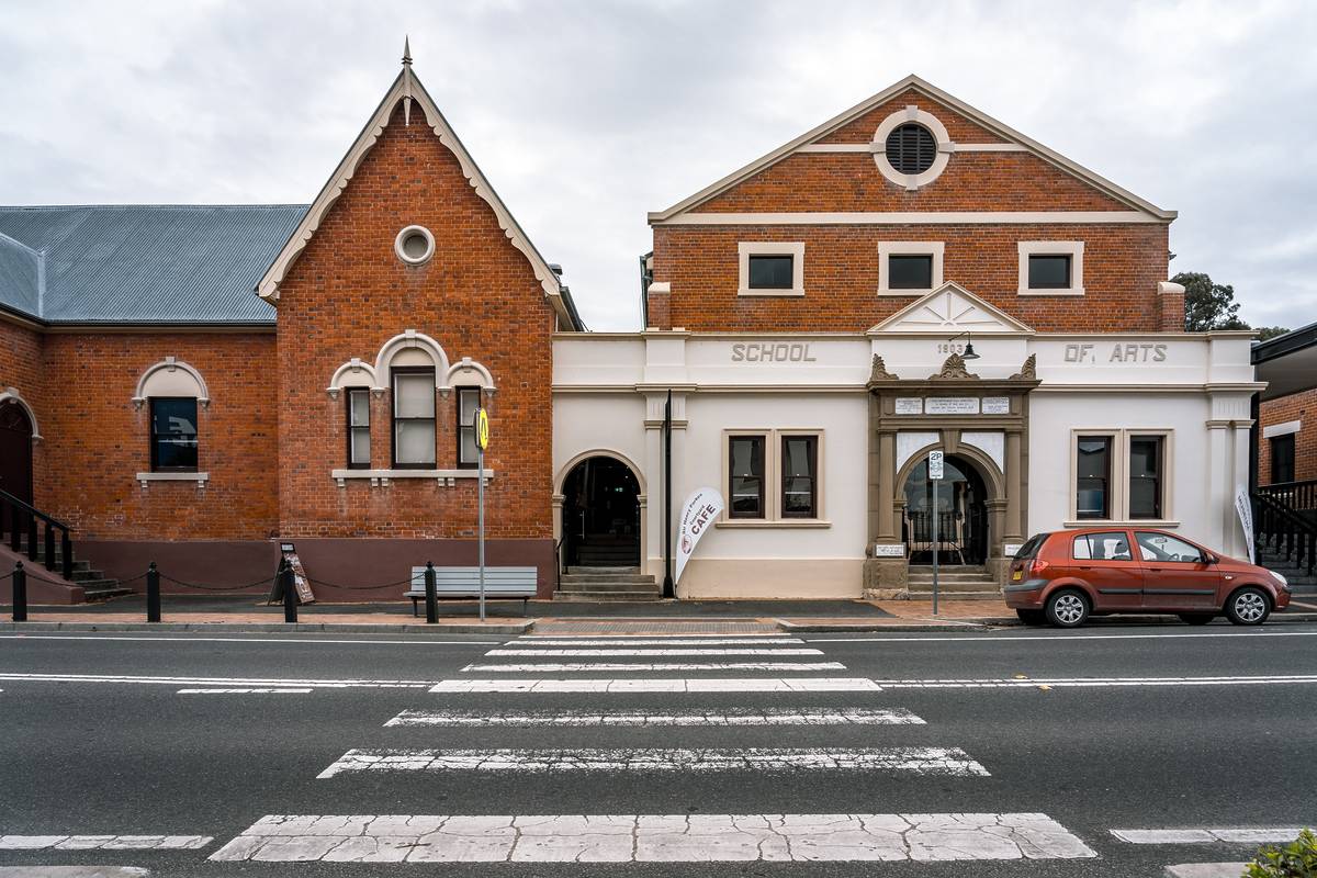 Wow.xxw nice small curvy rear and soft private parts