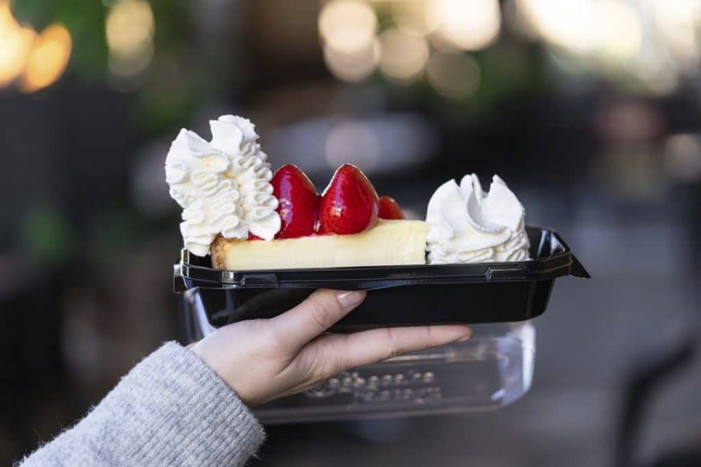Dessert Is “On The House” At The Cheesecake Factory For The Entire ...