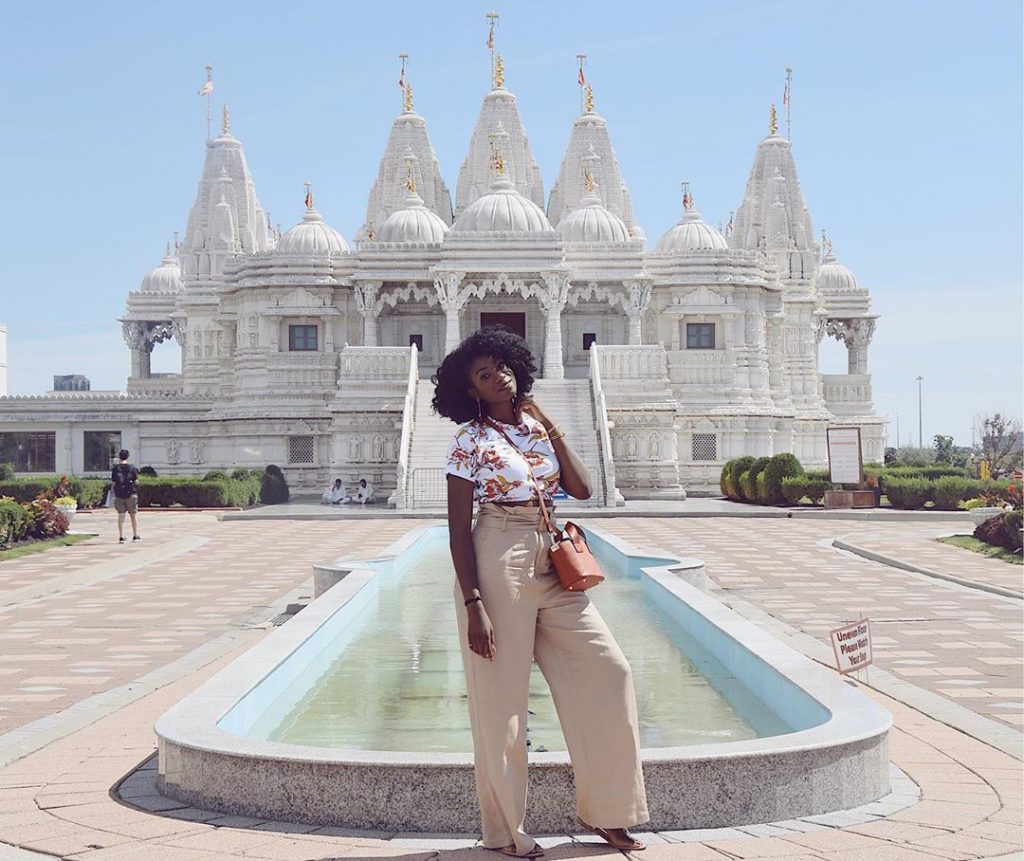 This Breathtaking Hindu Temple In Toronto Is The Largest Of Its Kind In ...
