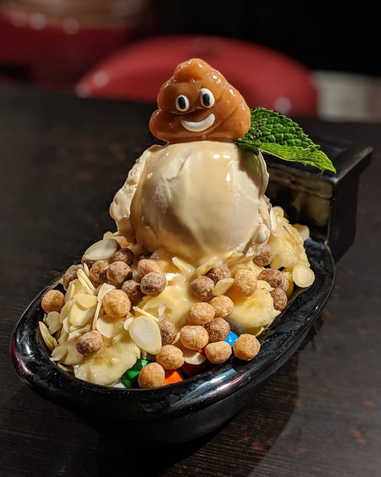 Eat Dessert Out Of Toilets At The Poop Cafe In Toronto