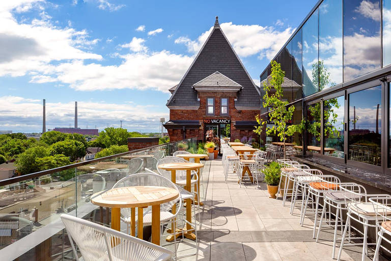 17 Of Toronto's Best Rooftop Bars To Visit This Summer