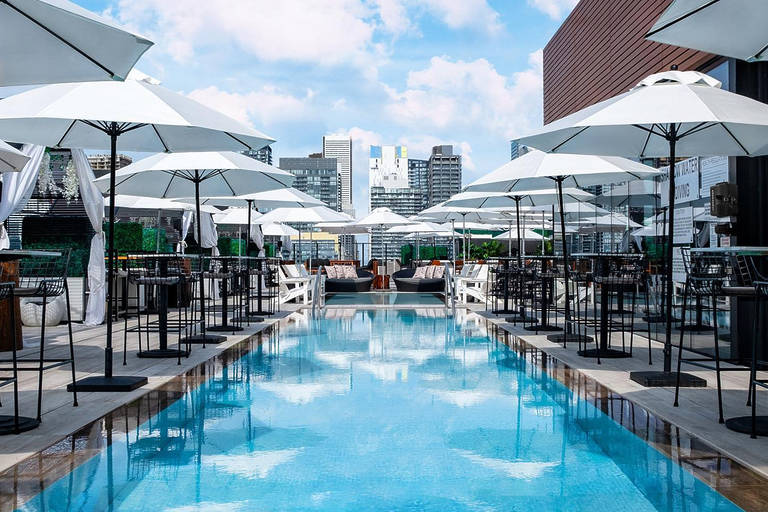 17 Of Toronto's Best Rooftop Bars To Visit This Summer