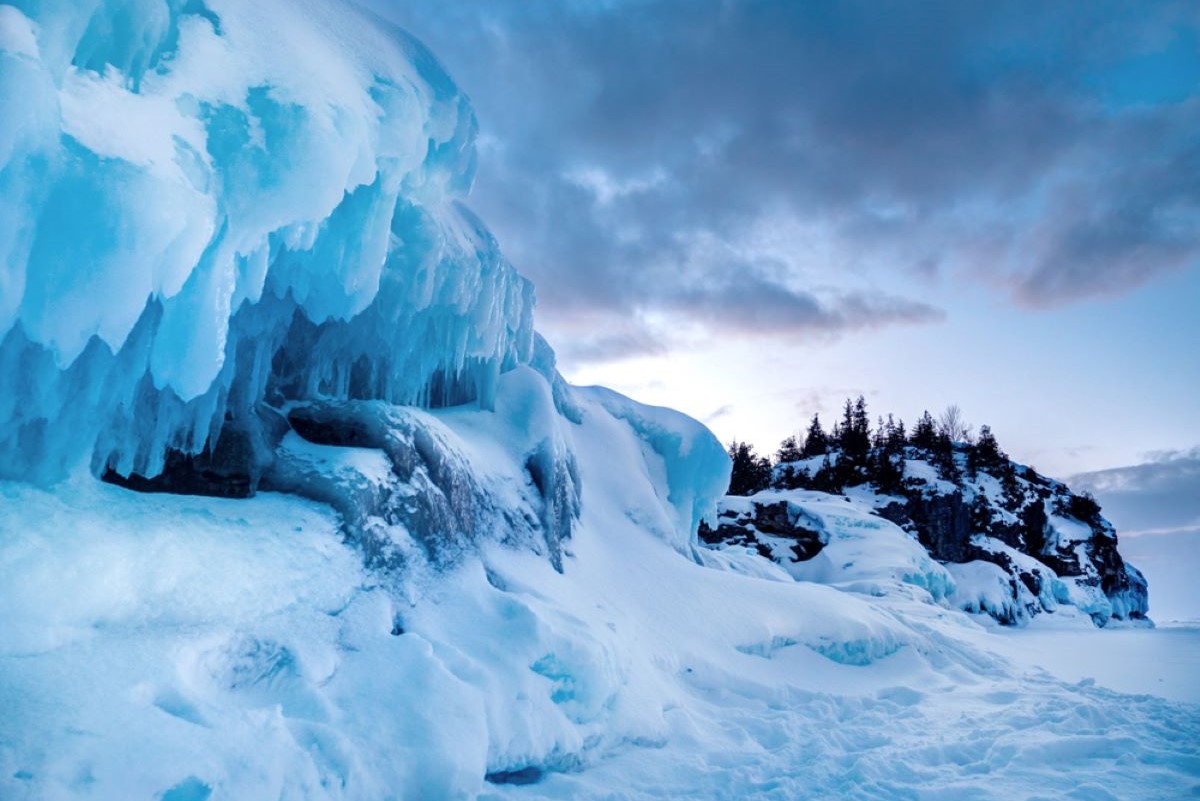 These Stunning Ice Caves In Ontario Are Your Next Winter Getaway