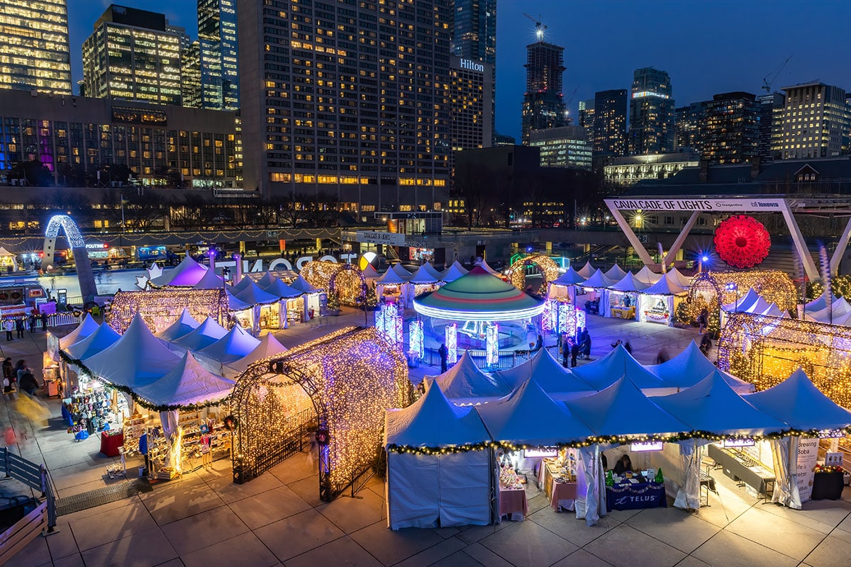 8 Charming Places To See Christmas Lights In Toronto