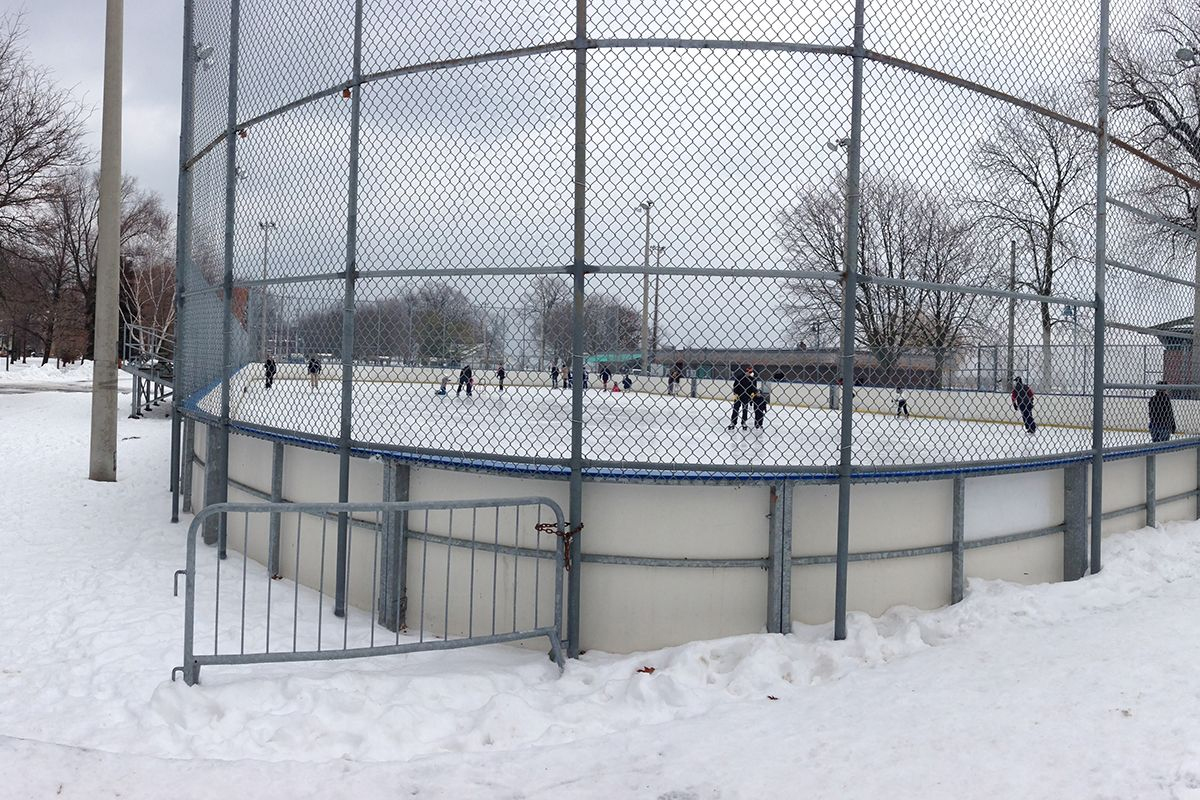 8 Outdoor Ice Skating Rinks To Play Shinny Hockey At In Toronto