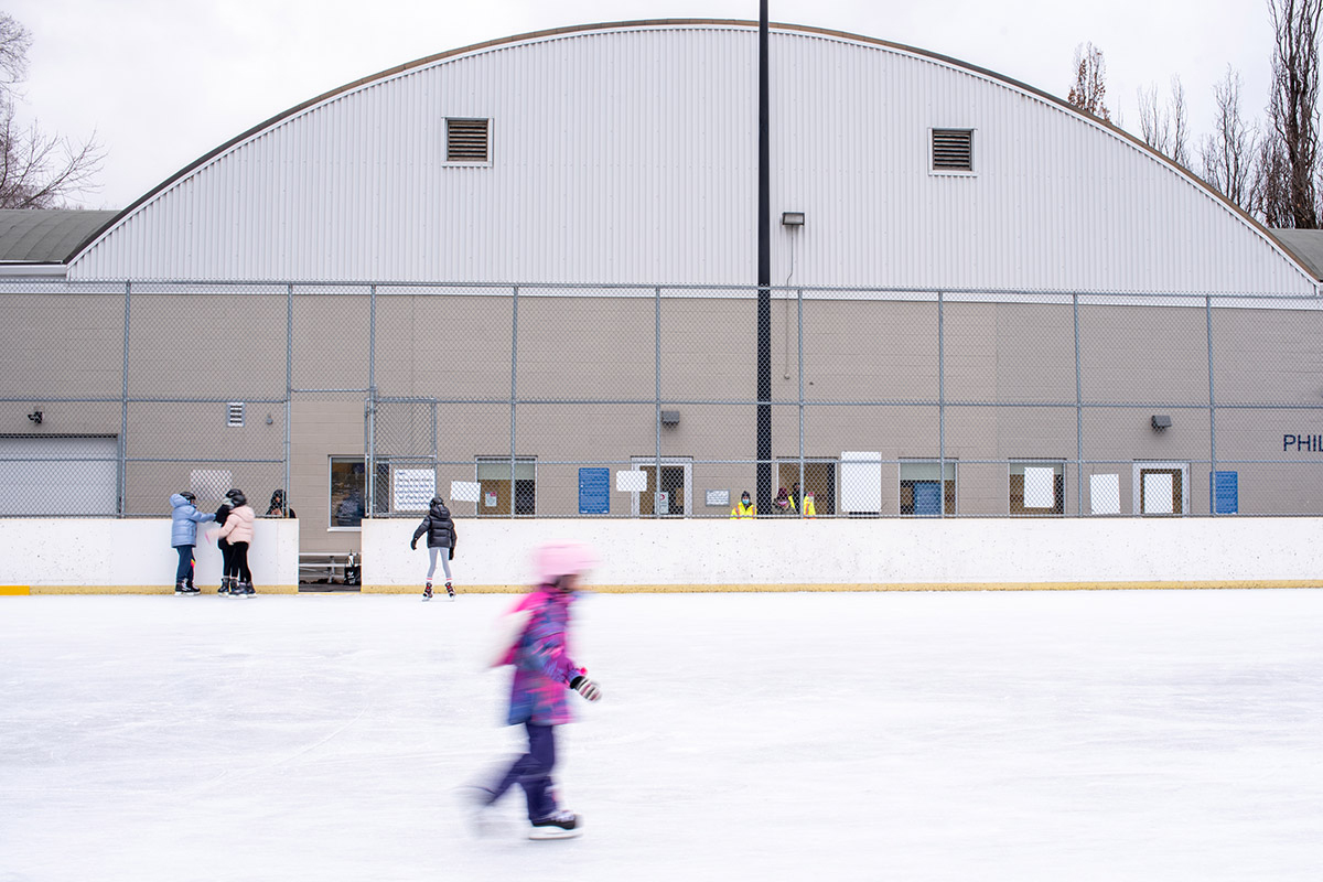 8 Outdoor Ice Skating Rinks To Play Shinny Hockey At In Toronto