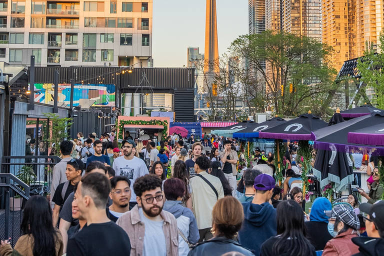 20+ Amazing Things To Do In Toronto This April